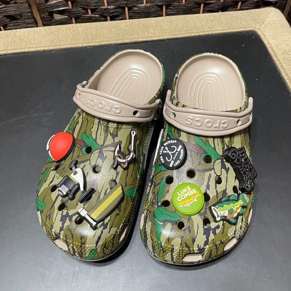 CROCS | Shoes | Nwt Luke Combs X Crocs Classic Clog Us M5w7 Cl8 | Poshmark